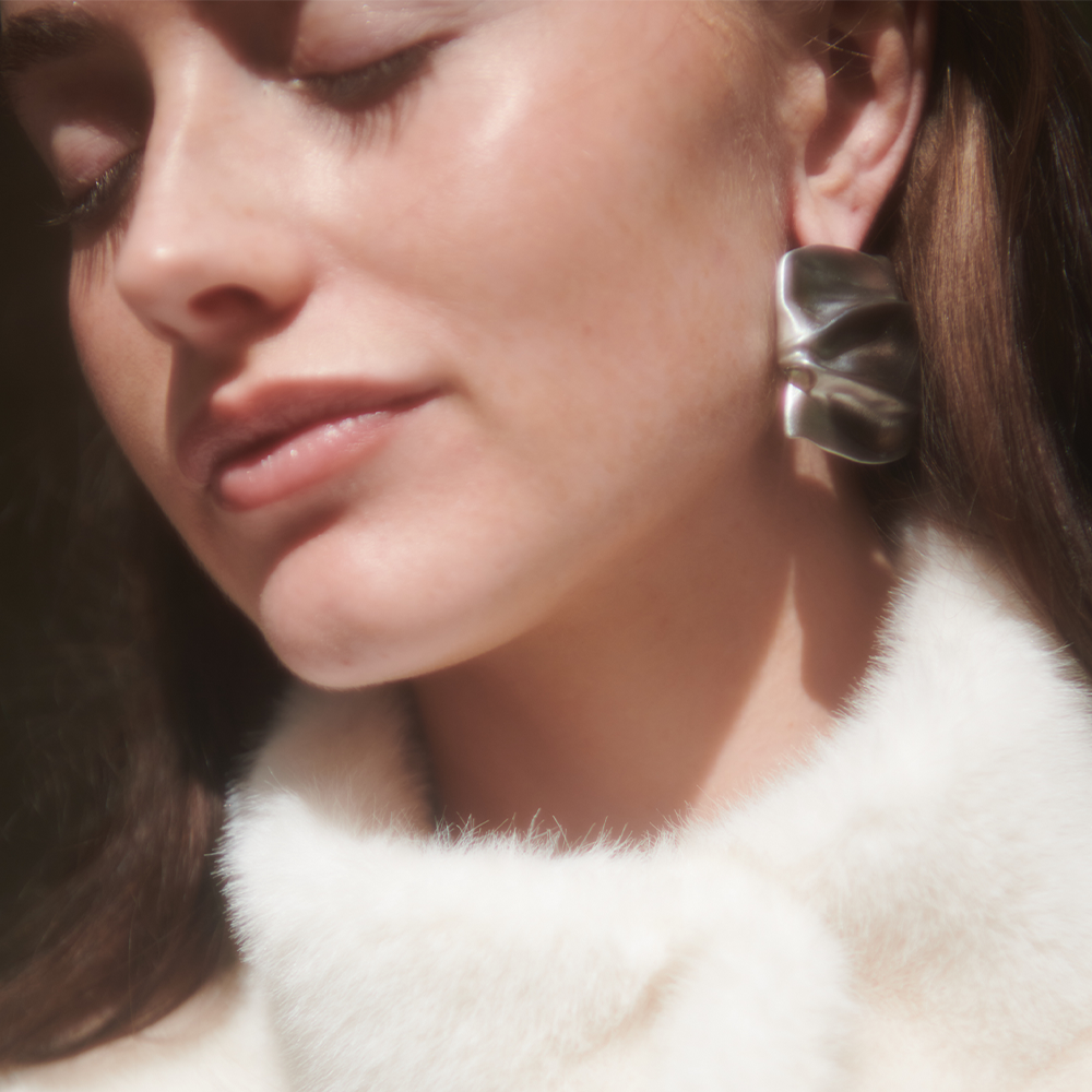 DRAPE EARRING / SILVER – The Good Statement